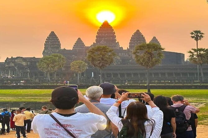 Small-Group Explore Angkor Wat Sunrise Tour with Guide - Srah Srang: A Peaceful Breakfast Spot