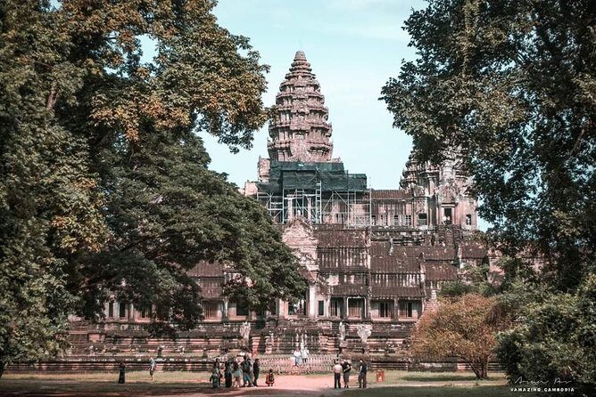 Small-Group Explore Angkor Wat Sunrise Tour with Guide - Who Will Love This Tour?