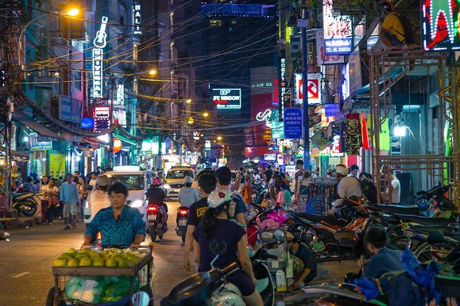 Small-group Foodie by Night in Saigon (04 hours) - FAQ