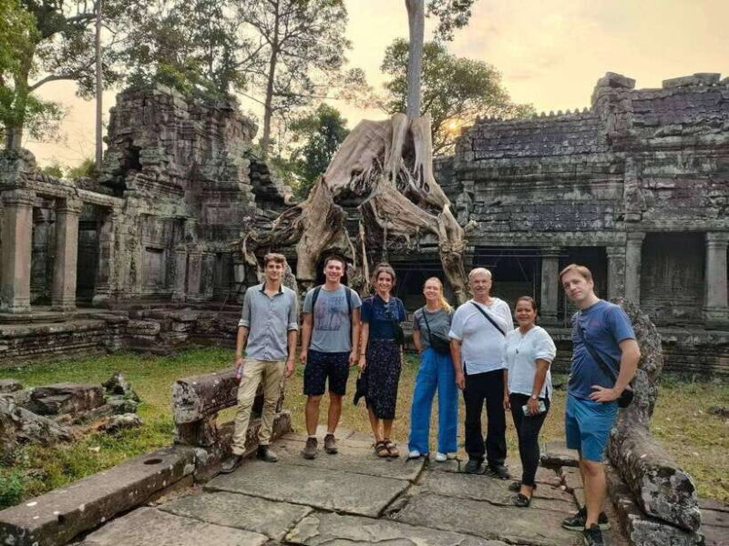 Small-Group Full Day Angkor wat Guide tour with Sun set - Key Points