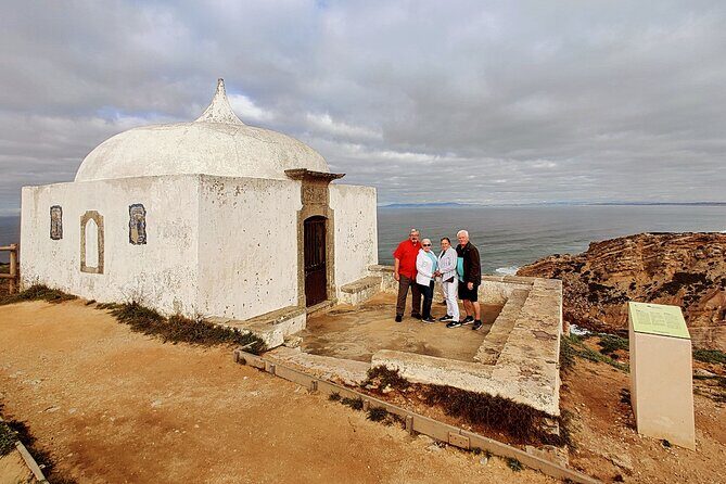 Small Group Full-Day Arrábida Wine Tour and Food Tasting - Who Will Love This Tour?