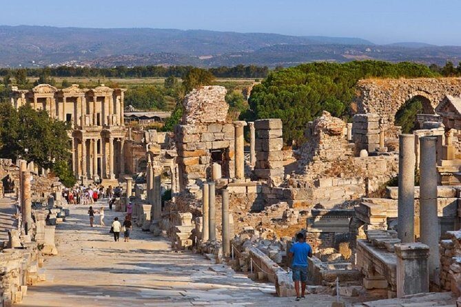 Small-Group Full Day Pergamum and Asklepion Tour from Izmir - The Sum Up: Who Will Enjoy This Tour Most?
