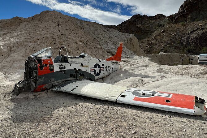 Small Group Ghost Town, 7 Magic Mountains, Las Vegas Sign - Who Would Love This Tour?