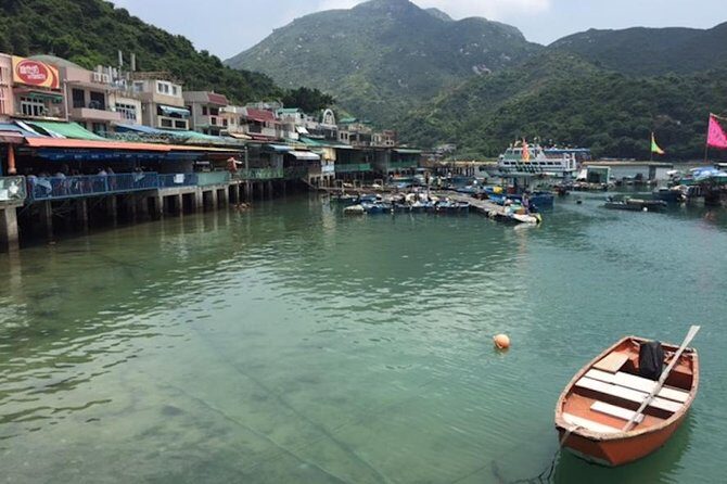 Small Group Hiking Day Tour to Lamma Island Hong Kong - Why Consider This Tour?