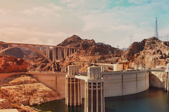 Small Group Hoover Dam Highlights + Bridge Walk Tour - Key Points