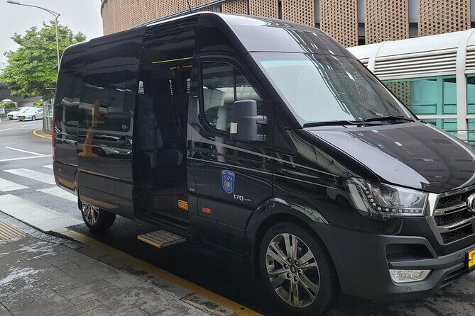 Small Group Jeju island Private Mini-Bus Tour - An In-Depth Look at the Itinerary and Experience