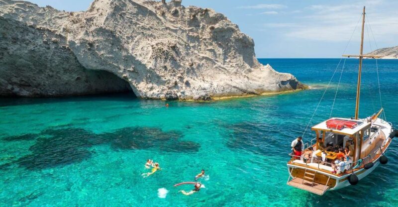 Small group kaiki cruise to Antiparos & Despotiko with lunch - FAQ