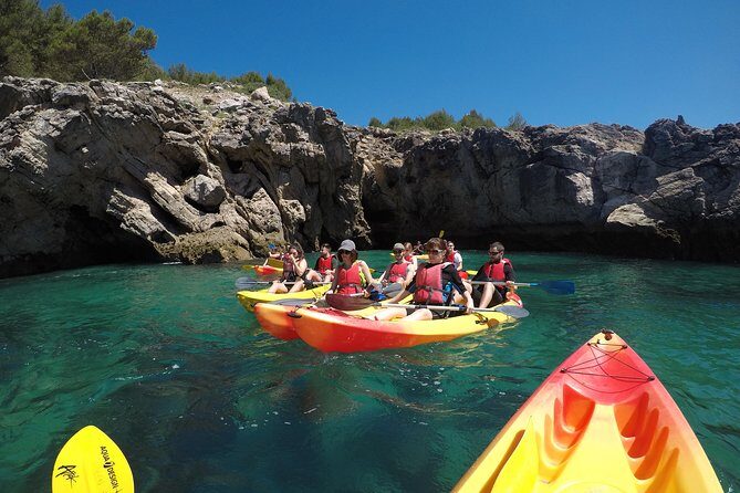 Small Group Kayak Tour along Sesimbra - Arrábida Natural Park - Accessibility and Logistics