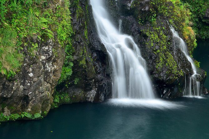 Small-Group Luxury Tour: Road to Hana and Ka'eleku Cavern Day Trip - Authentic Reviews