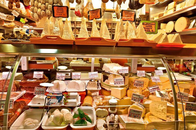 Small Group Market tour and Dining Experience at a Cesarina's home in Rimini - A Deep Dive into the Experience