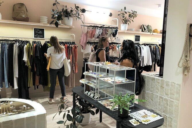 Small-Group Montreal Designers Shopping Tour with a Style Coach - Key Points