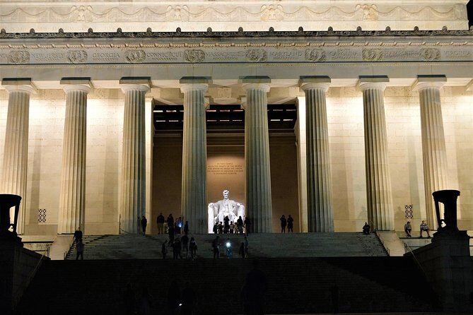 Small Group National Mall Night Tour with 10 Top Attractions - Transportation & Group Size