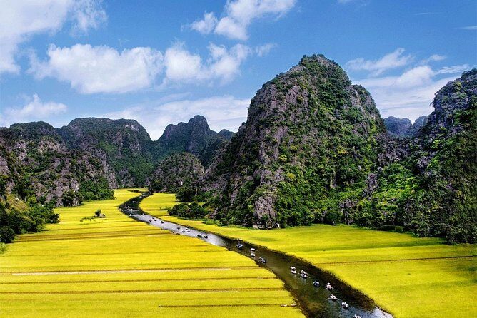 Small Group Ninh Binh Tour: Hoa Lu Tam Coc Full Day Tour from Hanoi - Authenticity and Experience