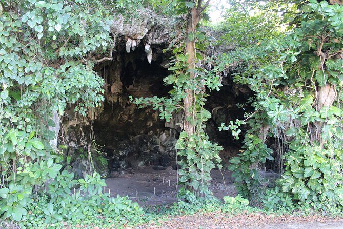 Small-Group North Coast Beach Hopping Adventure in Puerto Rico - Stop 1: Playa Mar Chiquita