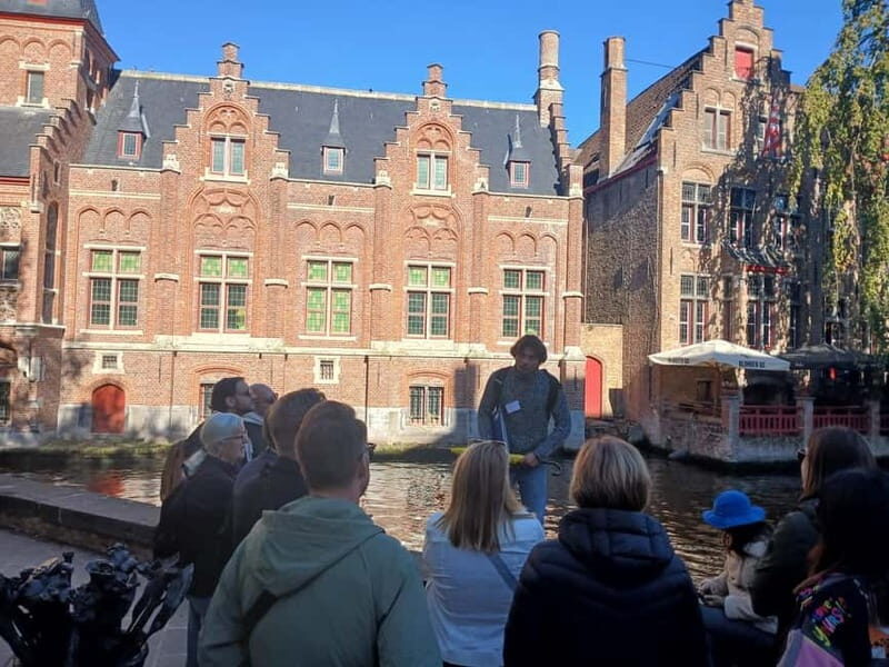 Small-Group Nostalgic Walking Tour of Bruges - Authentic Experiences and Local Insights