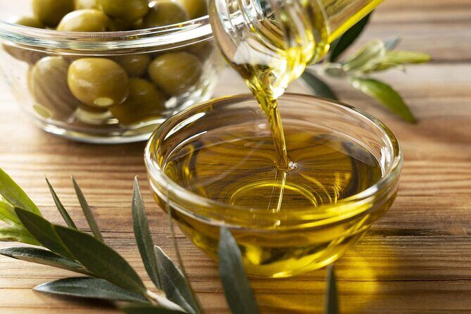 Small Group Olive Oil and Wine Tour with Light Lunch - The Sum Up
