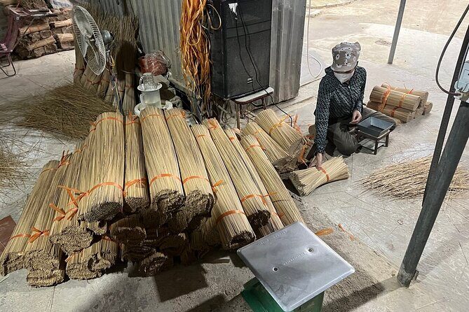 Small Group One Day Tour Visit Incense Village and Ninh Binh - Analyzing Value and Overall Impression