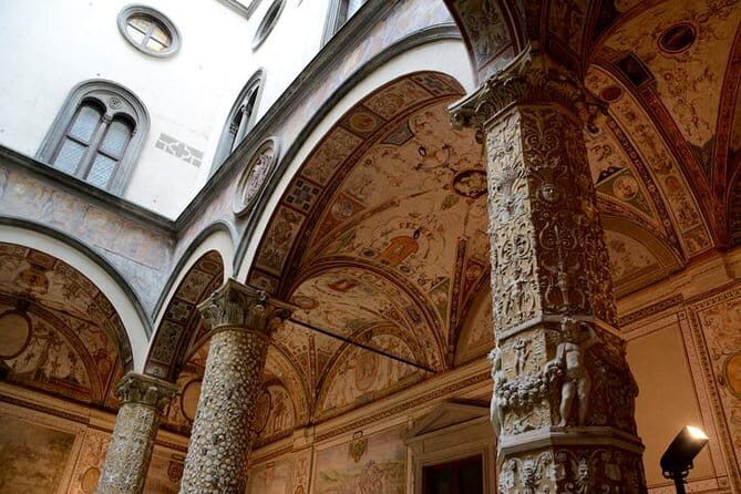 Small-Group Palazzo Vecchio Secret Passages Tour with Lunch Or "Gelato" - Key Points