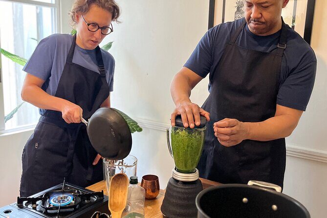 Small Group Salsa and Tortillas Class in La Condesa - Key Points