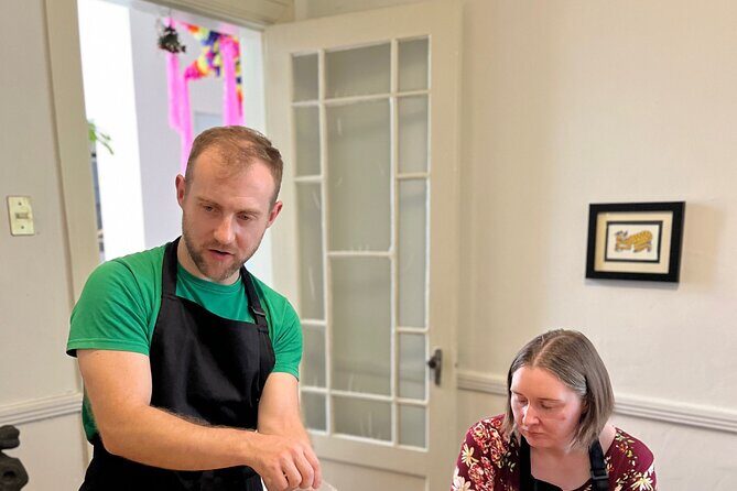 Small Group Salsa and Tortillas Class in La Condesa - Who Will Love This Class?