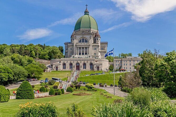 Small-Group Sightseeing Tour of Montreal - Exploring the Tour Itinerary in Detail