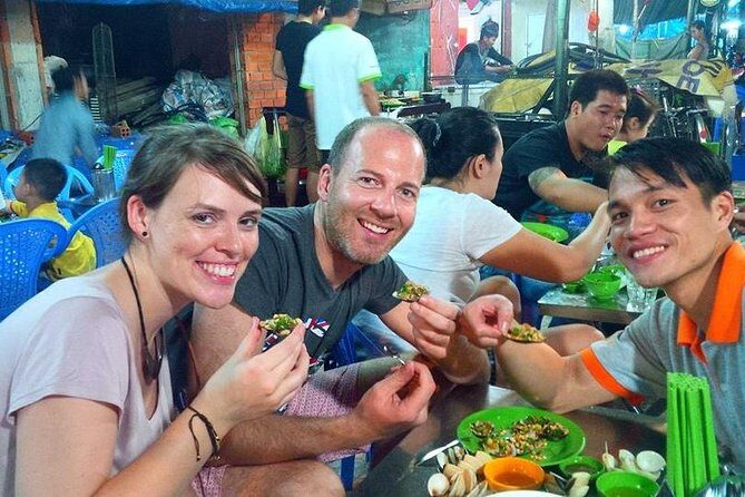 Small-group Street Food Lover by Motorbike (04 hours) - FAQ