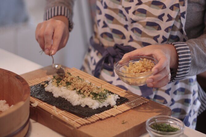 Small Group Sushi roll and Tempura Cooking Class in Nakano - Key Points