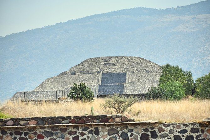 Small Group: Teotihuacan Pyramids and Shrine of Guadalupe from Mexico City - An In-Depth Look at the Itinerary