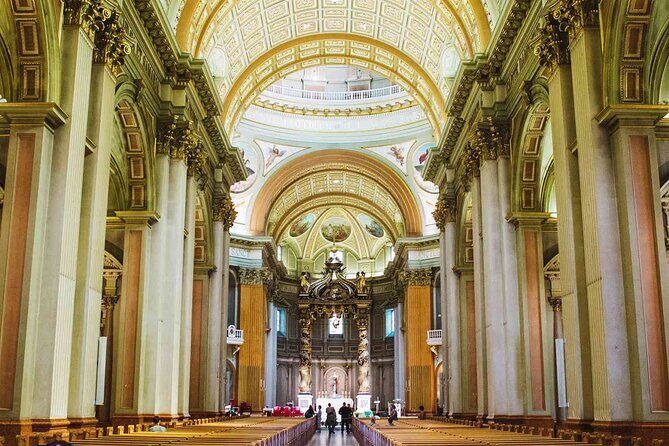 Small Group Toronto Montreal Ottawa Quebec Niagara 4 Days Tour - Transportation and Group Size