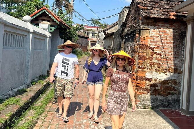 Small Group Tour Discover the best of Duong Lam Ancient Village - Who Is This Tour Best For?