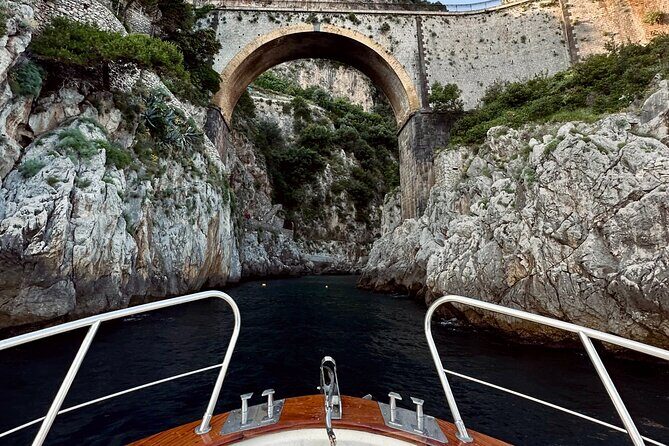 Small Group Tour from Amalfi by Boat at Sunset - Authentic Experiences and Satisfied Travelers