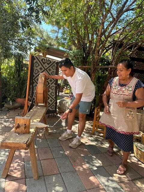Small group tour: Hierve el Agua, Mezcal, Textiles, and the Tule tree - The Experience of the Guides and Logistics