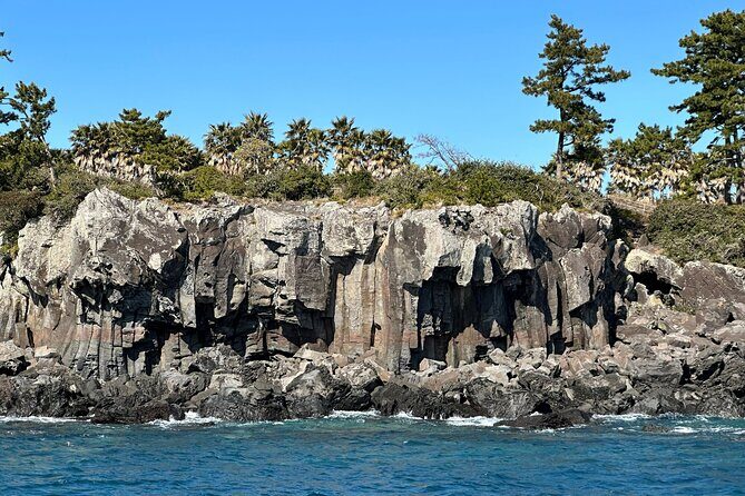 Small Group Tour in South Jeju including Yacht, Falls & Mt.Halla - A Detailed Look at This Jeju Adventure