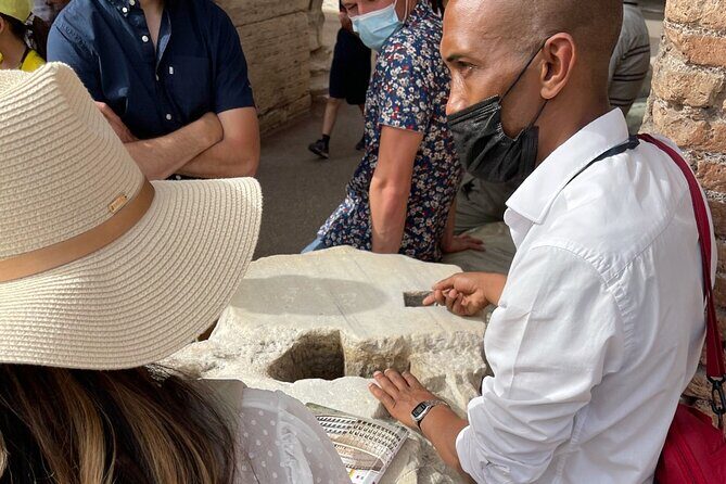 Small Group Tour of Colosseum, Roman Forum and Palatine Hill - Authentic Experiences from Reviewers
