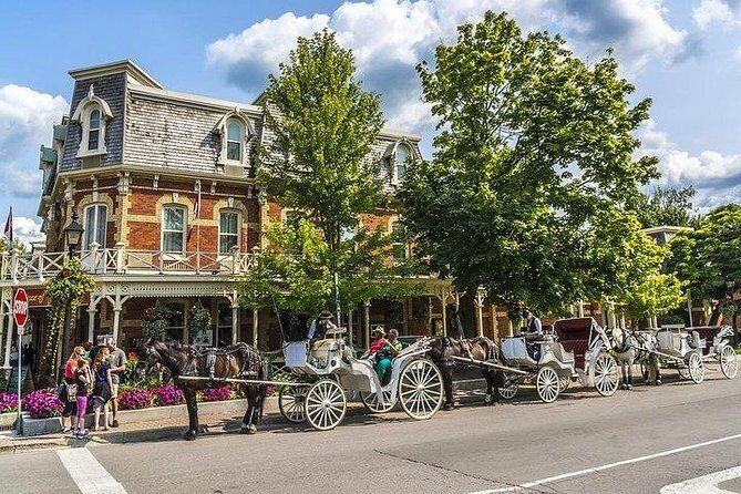 Small Group Tour of Niagara with Boat Cruise from Toronto - FAQ