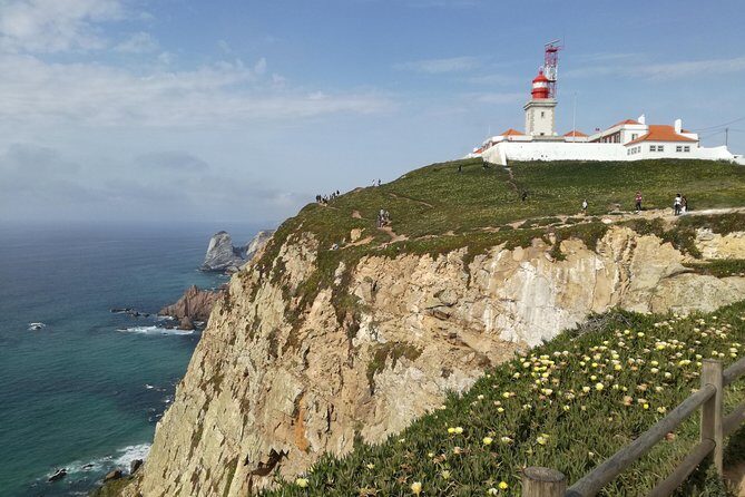Small group tour Romantic Sintra & amazing Cabo da Roca & Cascais - from Cascais - Who Should Consider This Tour?