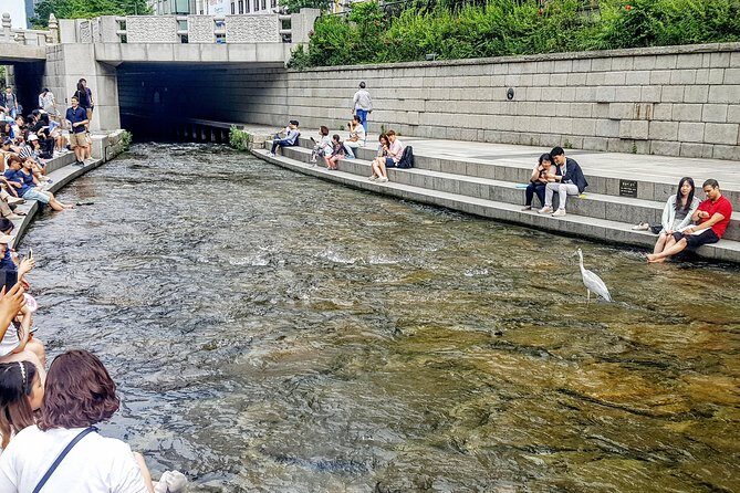 Small Group Tour: Seoul Tour by Subway Line 2 - Circular Line - Samseongdong & COEX Mall