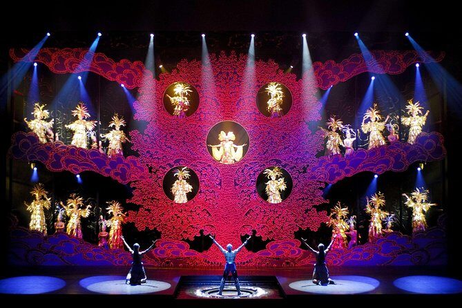 Small Group Tour to Enjoy Impressive Golden Mask Dynasty Show - An Engaging Introduction to Beijing’s Evening Entertainment Scene
