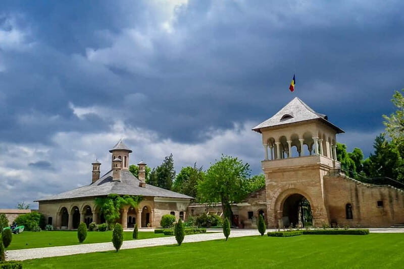 Small Group Tour to Mogosoaia Palace & Snagov Monastery - What Travelers Say