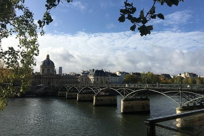 Small Group Tours of Paris in Italian (2 Itineraries) - Key Points
