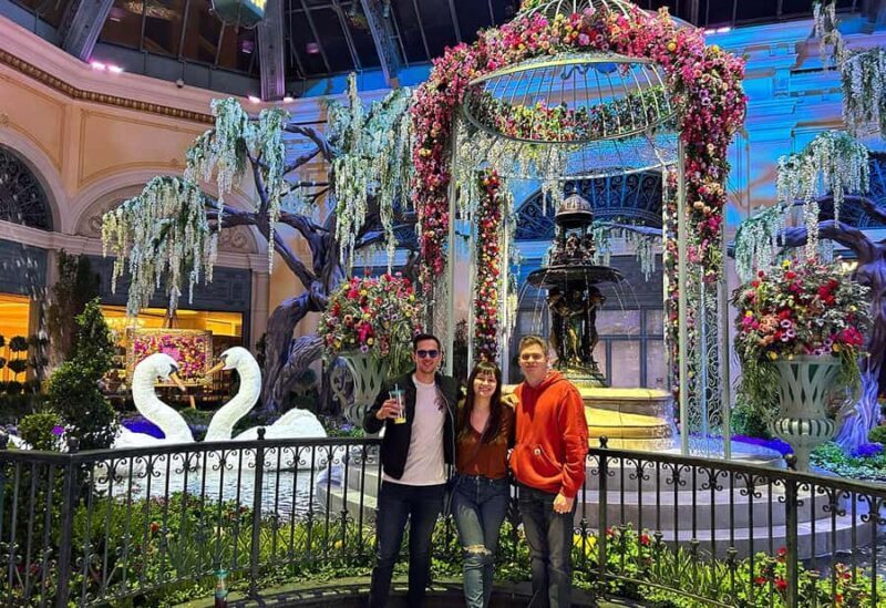 Small Group Vegas Strip Walking Tour with Free Drink - What Makes This Tour Stand Out?