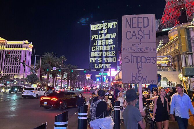 Small Group Vegas Strip Walking Tour with Free Drink - Art, History, and Hidden Gems