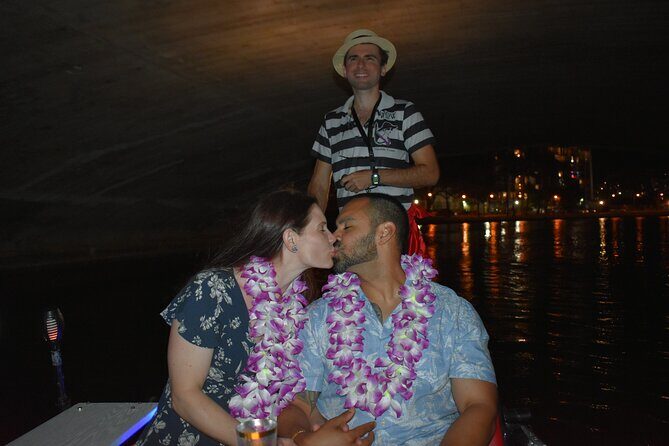 Small Group Venetian Gondola Cruise in Waikiki with Pastries - Authentic Reviews from Past Travelers