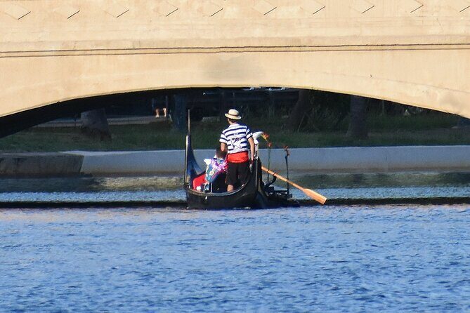 Small Group Venetian Gondola Cruise in Waikiki with Pastries - Final Thoughts: Who Will Enjoy This Experience?