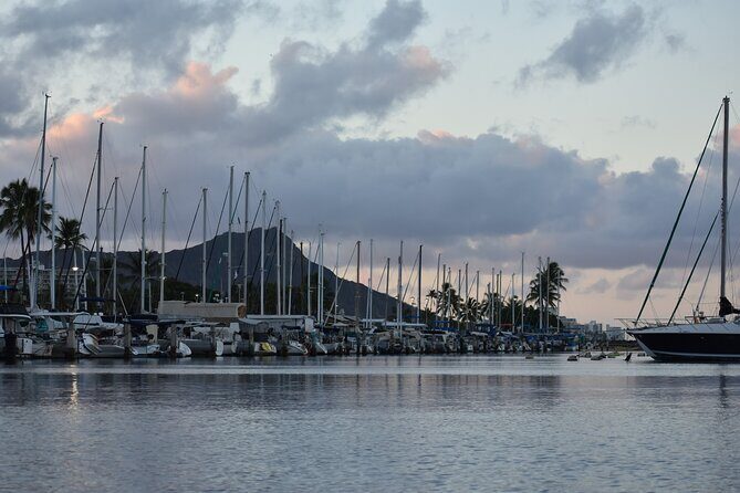 Small Group Venetian Gondola Cruise in Waikiki with Pastries - FAQs