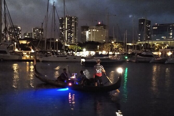 Small Group Venetian Gondola Cruise in Waikiki with Pastries - To sum it up