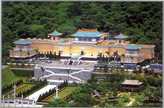 Small-group Vintage Taipei Day Tour Including National Palace Museum - A Well-Curated Tour of Taipei’s Cultural Heart
