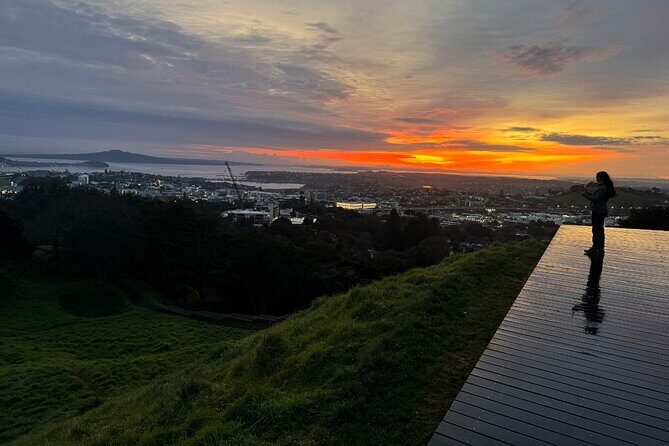 Small Group Waitomo and Rotorua including Te Puia Tour - Practicalities: Transport, Group Size, and Pricing
