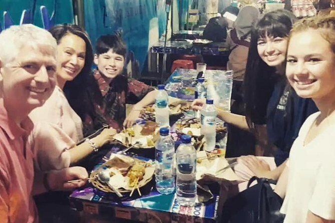 Small-Group Walking and Food Tour by Night in Yogyakarta - Authenticity and Quality of Food