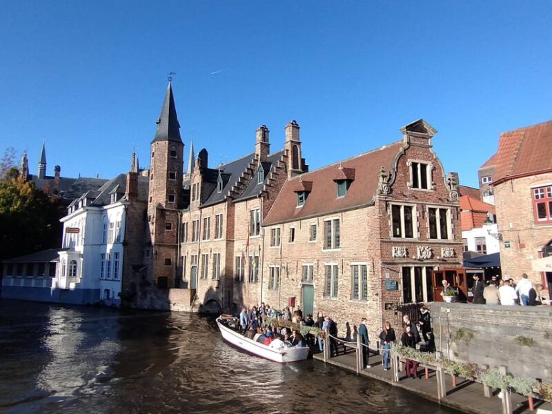 Small Group Walking Tour in Bruges - City and Beyond - Key Points